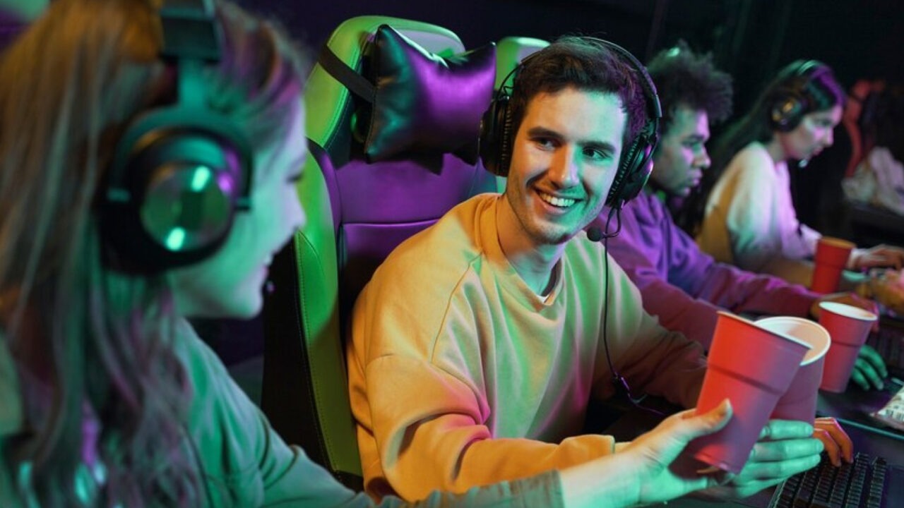 Important Video Game People - AppKartStudio